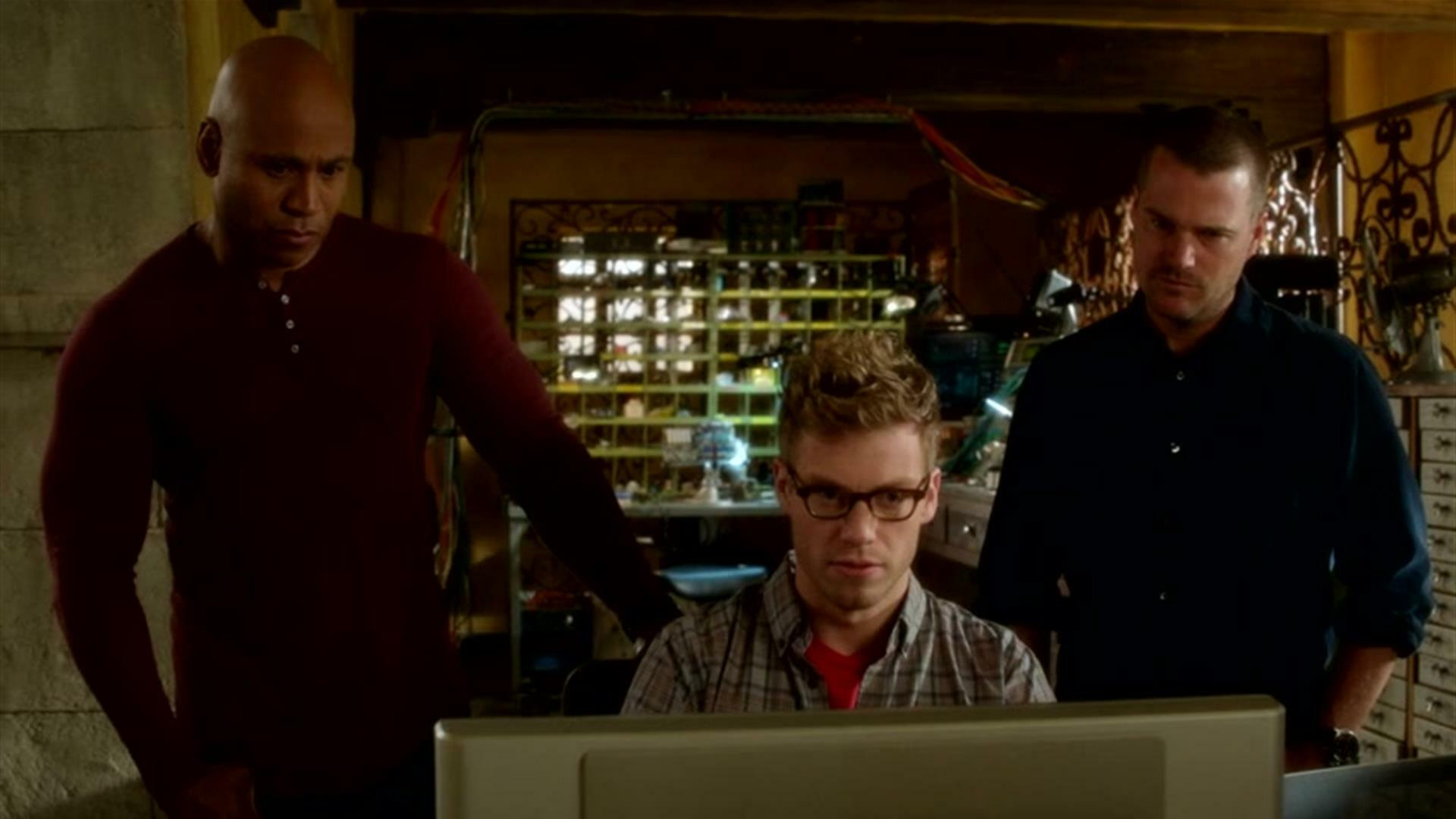 Watch NCIS: Los Angeles: NCIS: Los Angeles - Collateral - Full Show on ...