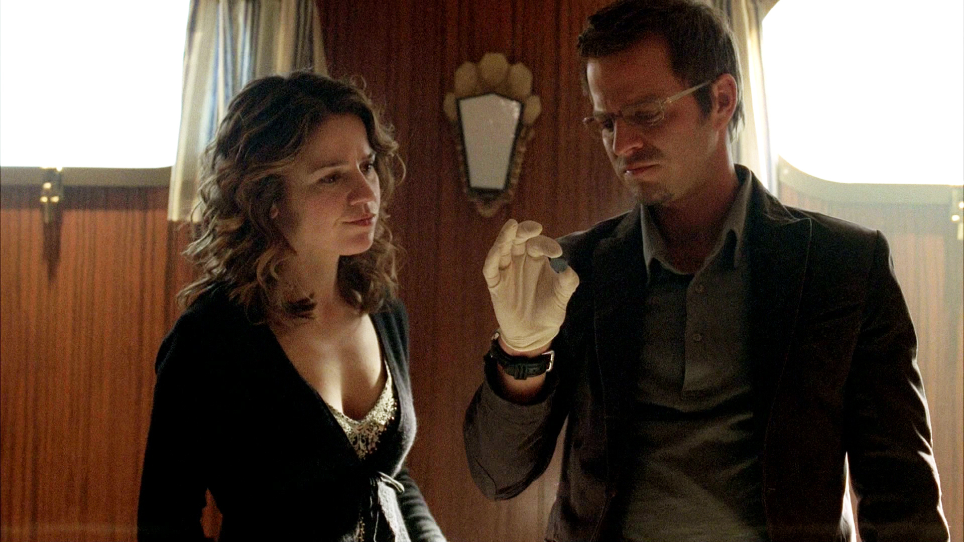 Watch CSI: NY Season 2 Episode 22: CSI: NY - Stealing Home - Paramount+