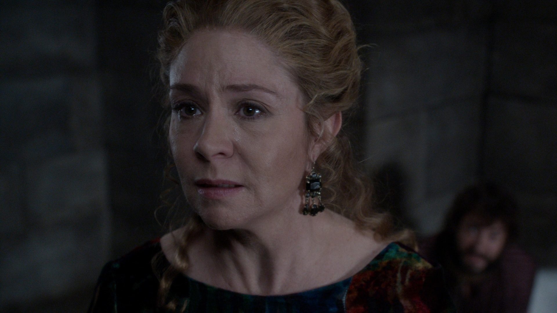 Watch Reign Season 1 Episode 11: Inquisition - Paramount+ Canada