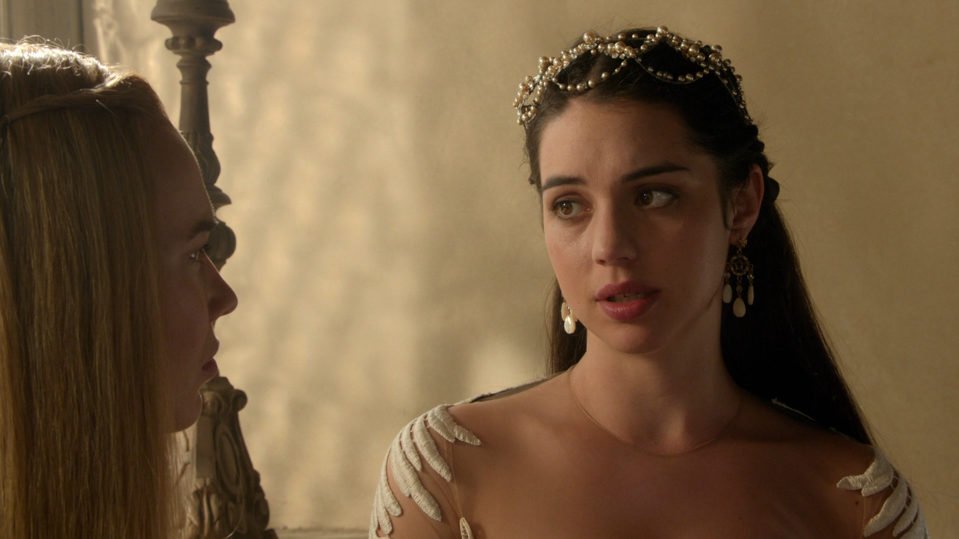 Watch Reign Season 2 Episode 7: The Prince of the Blood - Paramount+ Canada