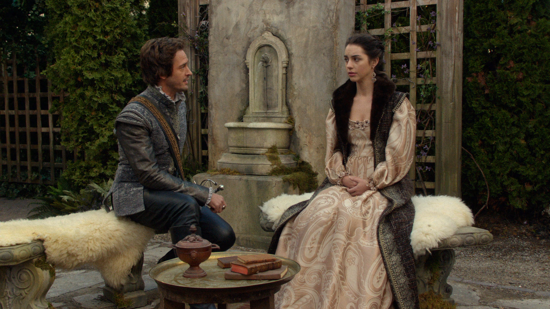 Watch Reign Season 4 Episode 11: Dead of Night - Paramount+ Canada