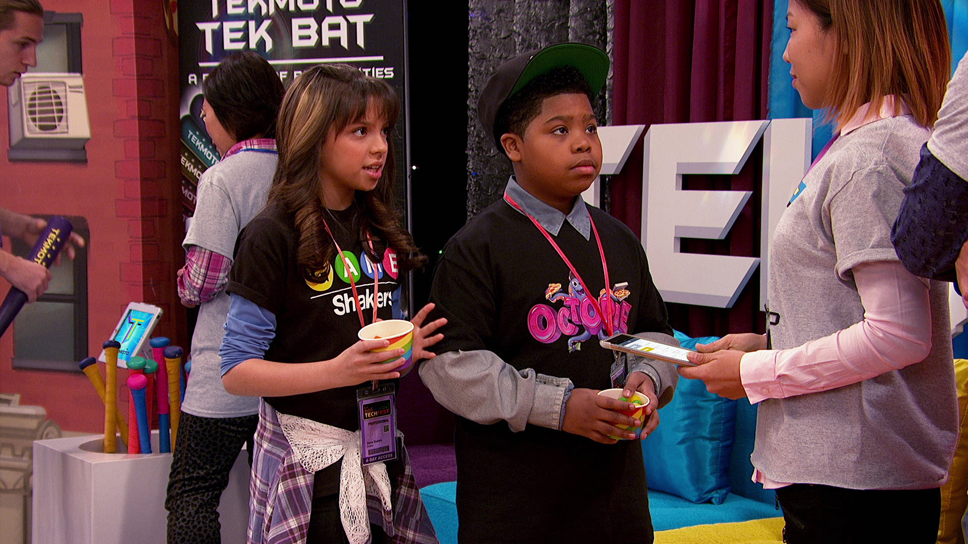 Ve Game Shakers: Game Shakers - Venganza en El Tecno Festival Parte 1. Disfruta la serie ...