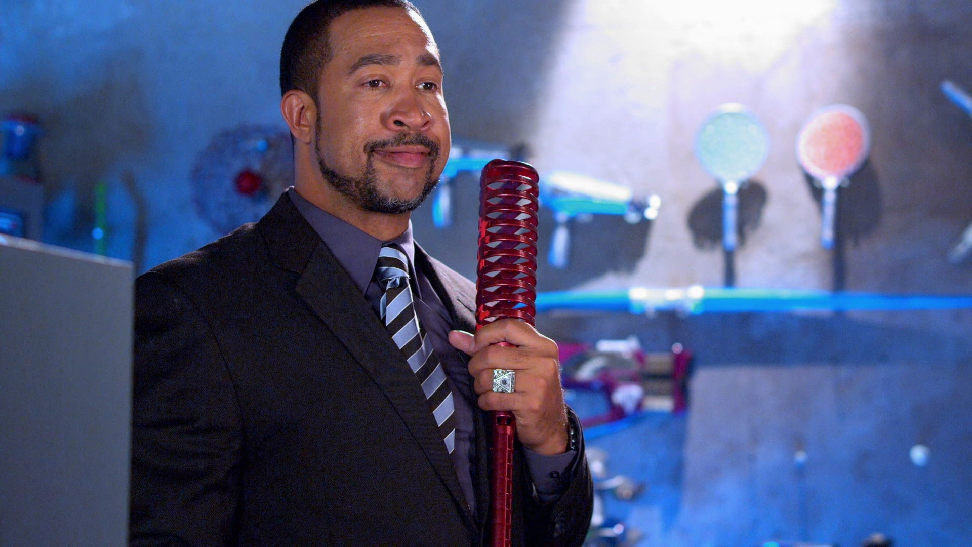 Watch The Troop Season 1 Episode 13: My Gus is Back, and You're Gonna ...