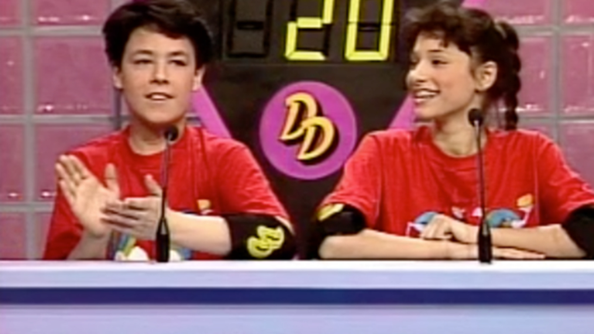 Watch Double Dare Classic Season 1 Episode 121: Episode 121 - Paramount+
