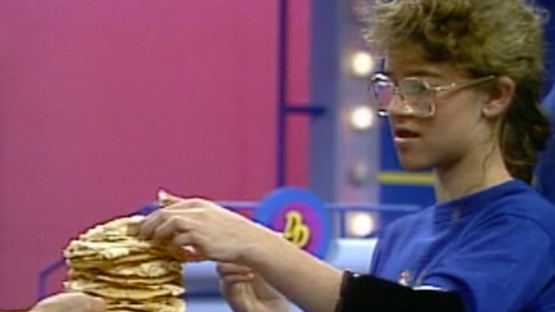 Watch Double Dare Classic Season 1 Episode 183: Episode 183 - Paramount+