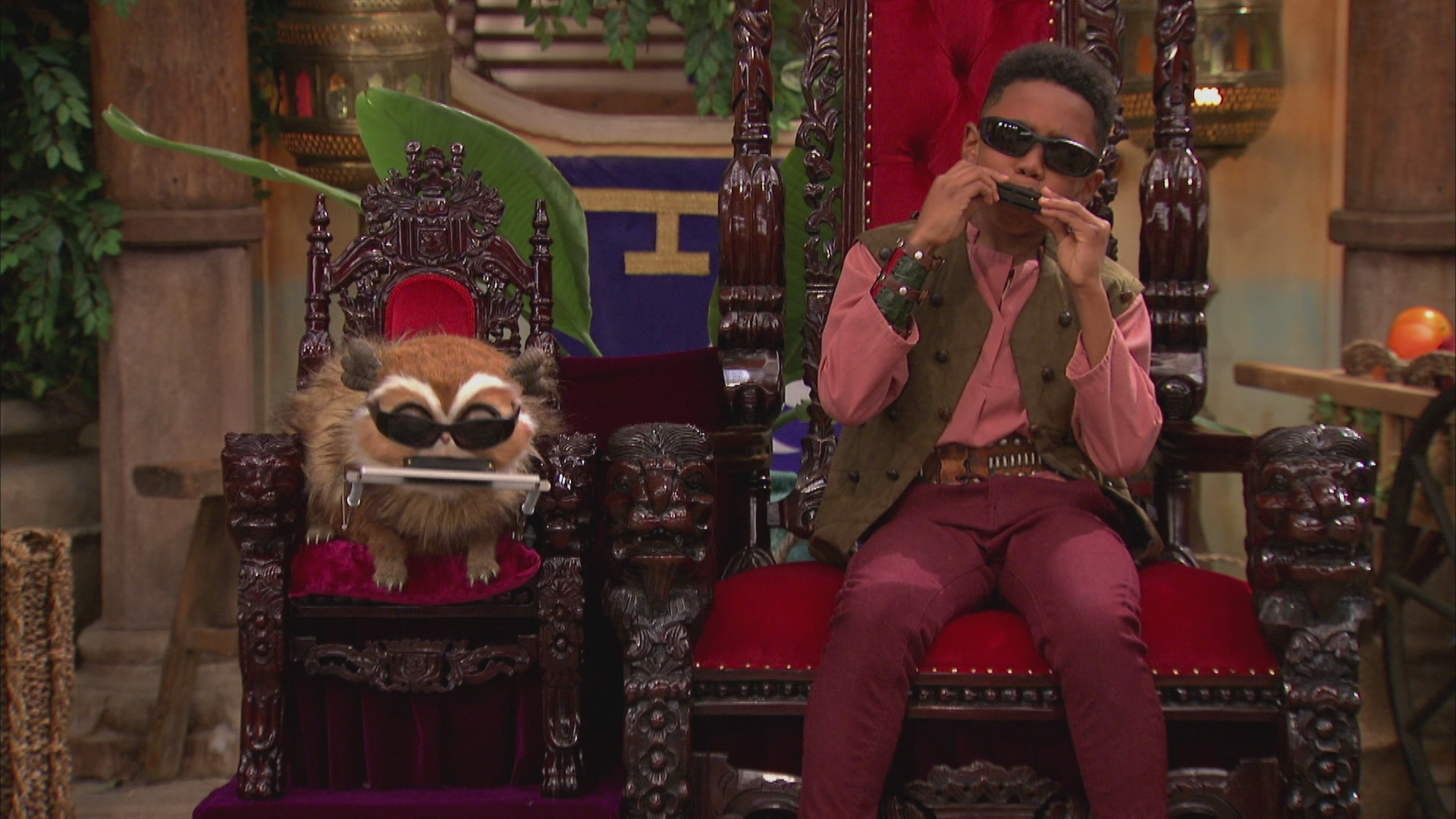 Watch Knight Squad: Knight Squad - A Total Knightmare - Full Show on ...