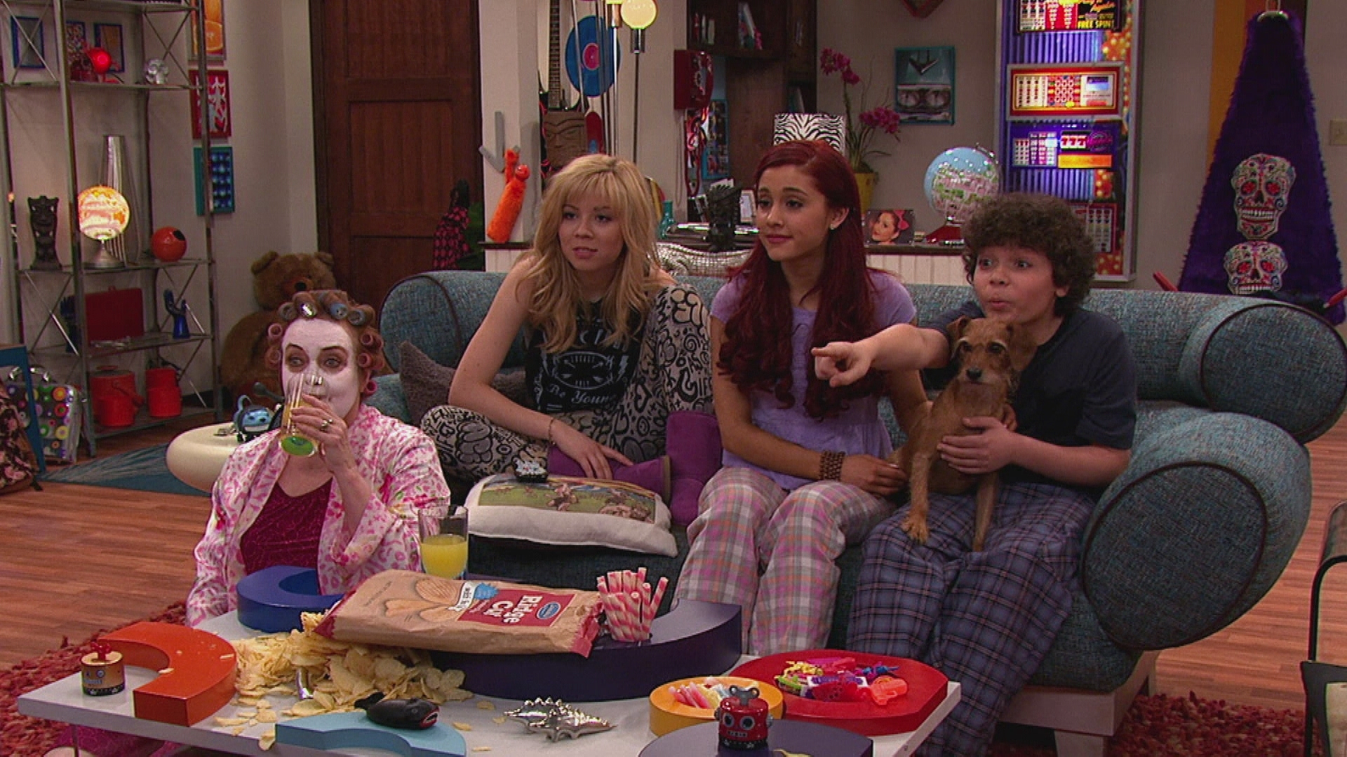 Ve Sam y Cat: Sam y Cat - #ElComercialDeNiñeras. Disfruta la serie ...