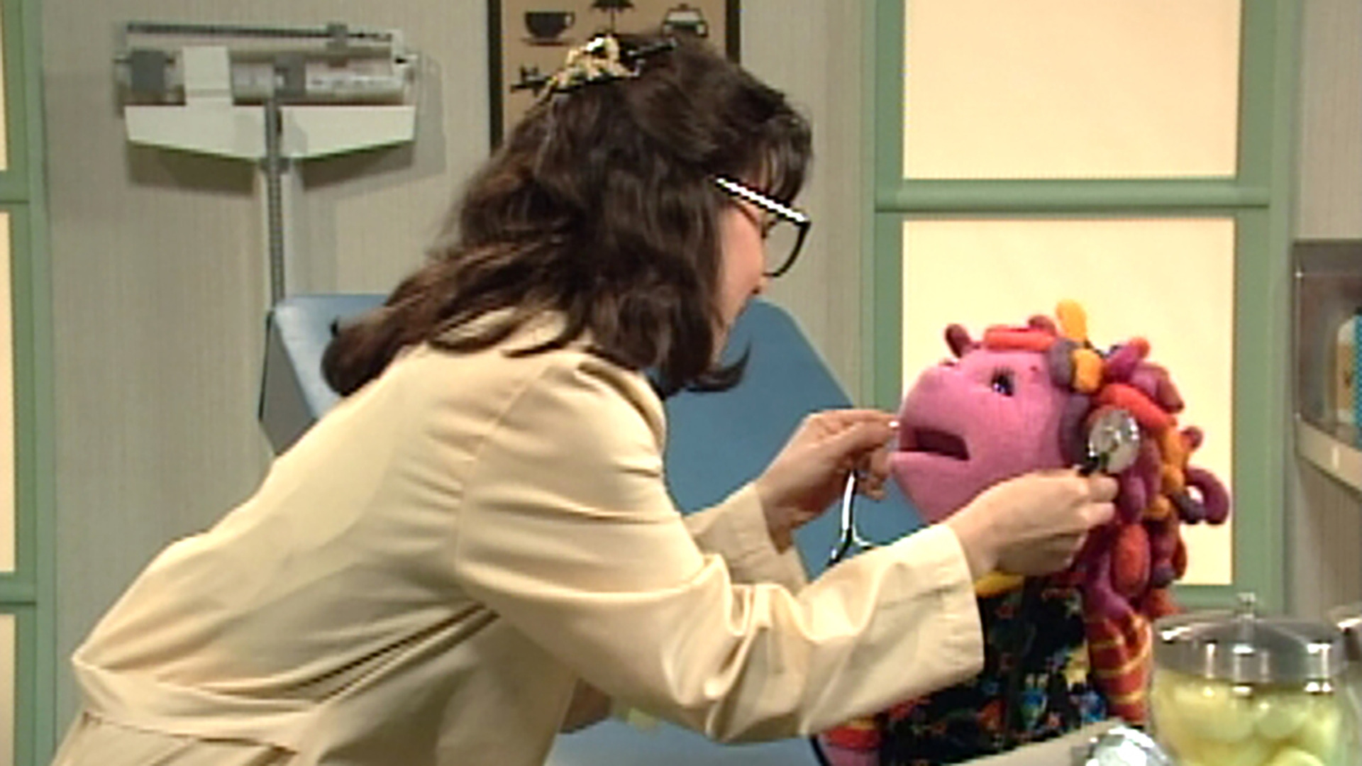 Watch Allegra's Window Season 2 Episode 13: Strange Vet Fellows - Full ...