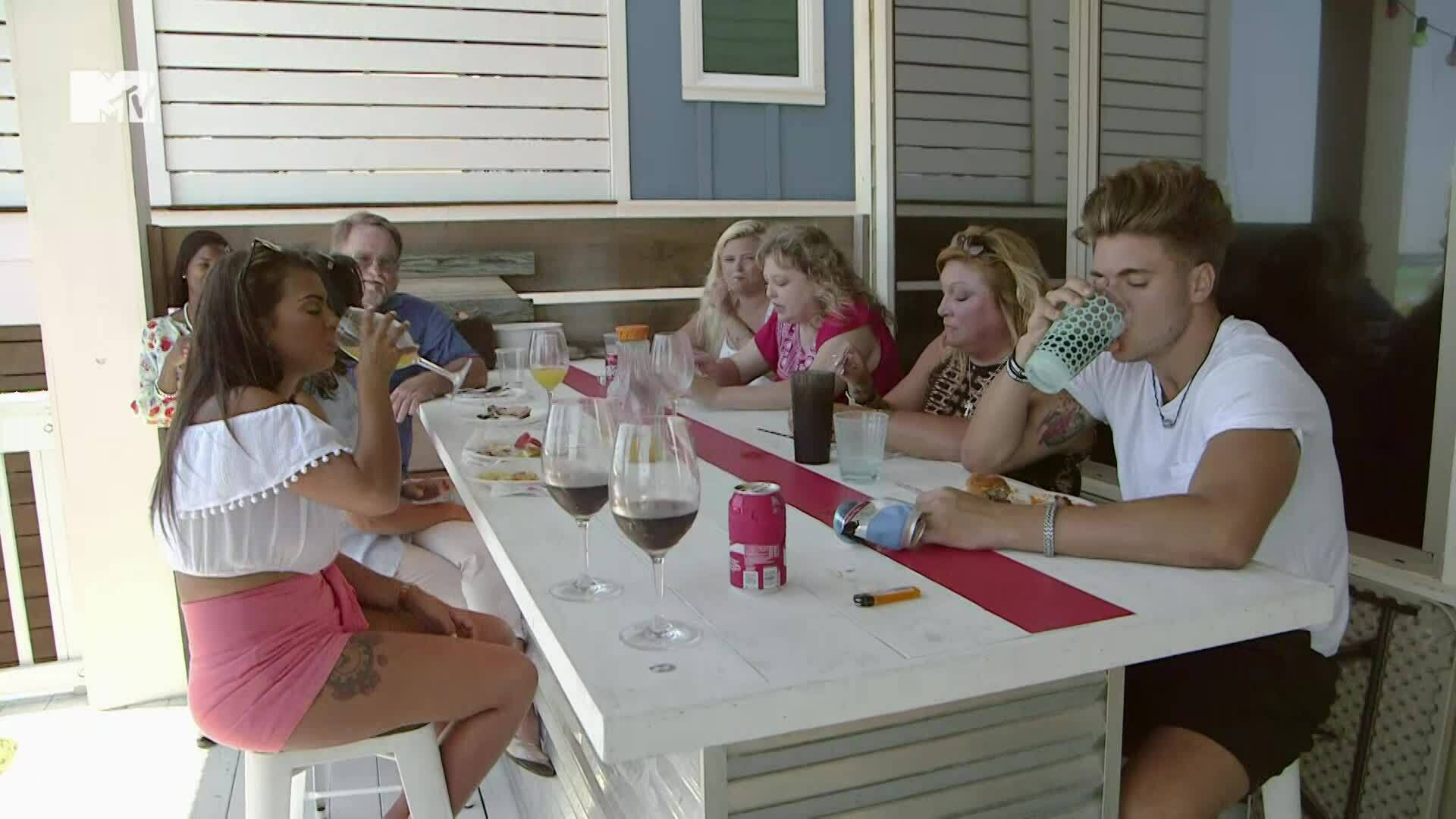 Watch MTV Floribama Shore Season 1 Episode 6: Princess Goddess Mermaid ...