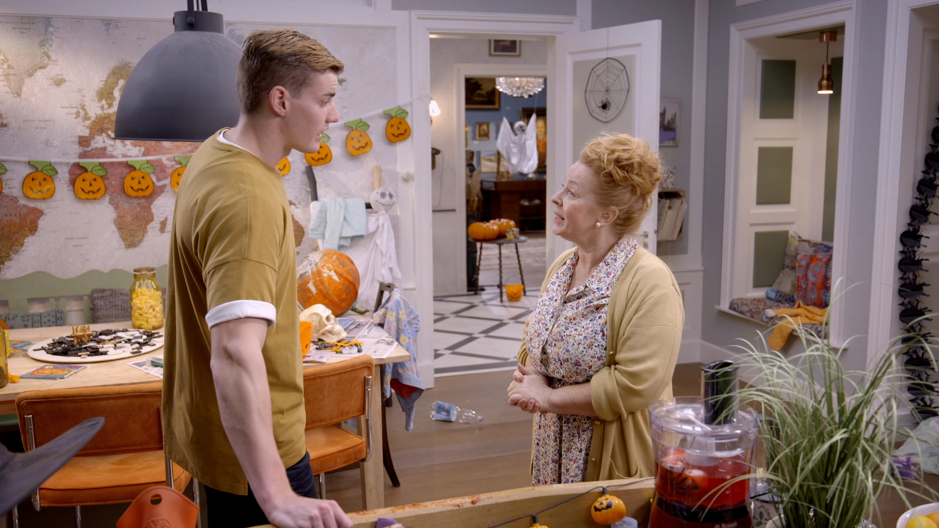 Watch Hunter Street Season 1 Episode 6: Hunter Street - The Key ...