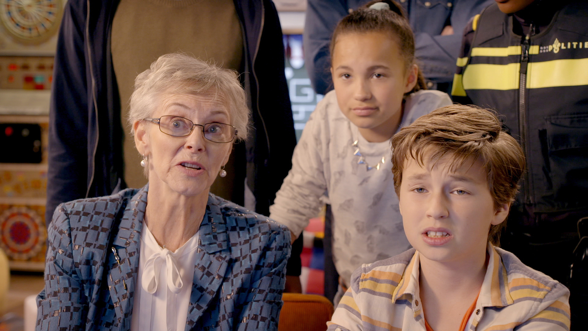 Watch Hunter Street: Hunter Street - The Maze - Full Show on Paramount+ ...