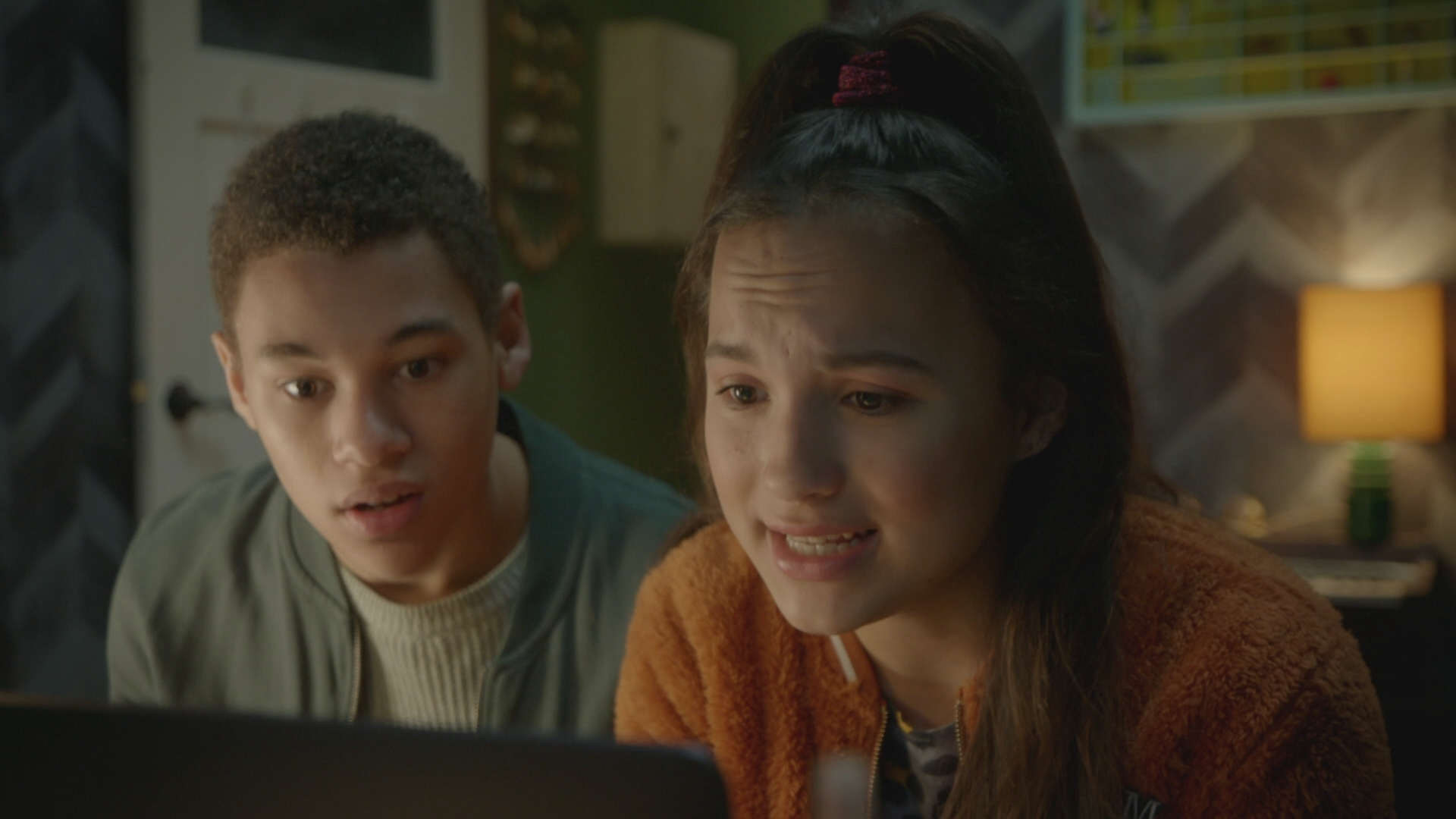 Watch Hunter Street: Hunter Street - Curse or Cure? - Full Show on ...