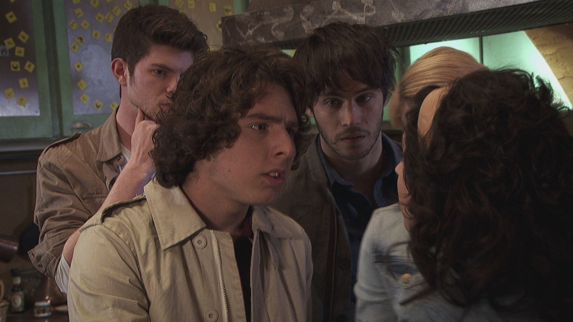 Ve Aliados: Aliados - Después de la muerte. Disfruta la serie completa ...