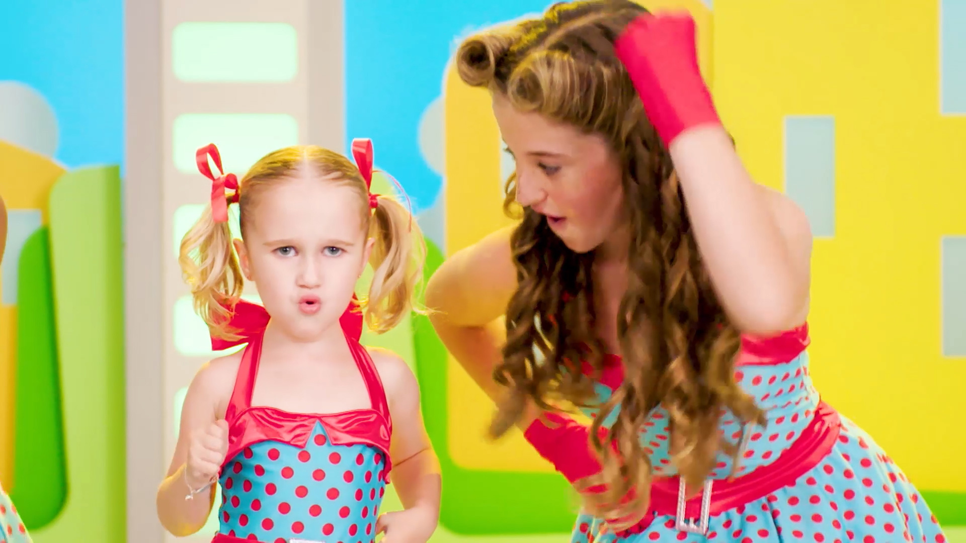 Watch Ready Set Dance: All Aboard - Full Show on Paramount+ Australia