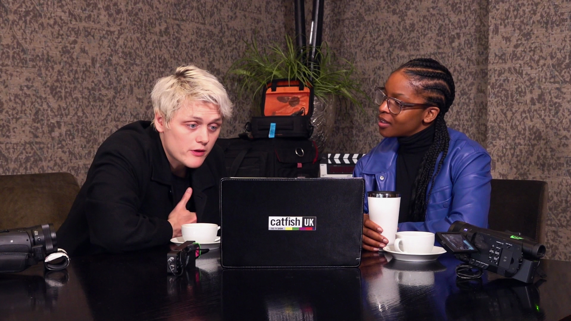 Schaue dir Catfish (UK) Staffel 1 Folge 7: Mario & Hannah an ...