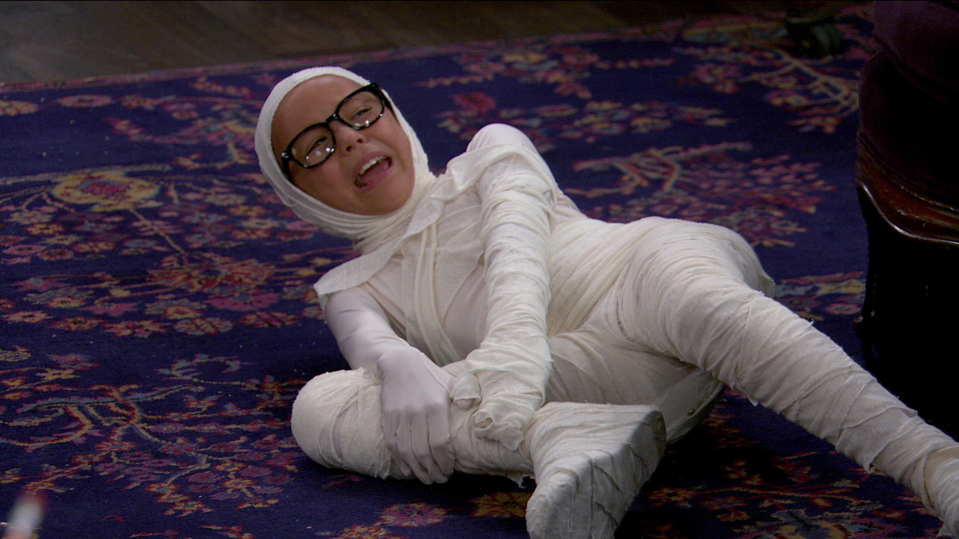 Watch The Haunted Hathaways Season 1 Episode 11: Haunted Play ...