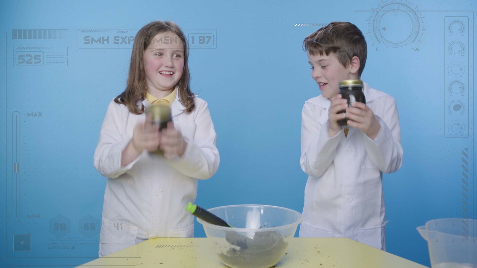 Watch Milkshake Show Me How: Piggy bank (Pottery) - Full Show on ...