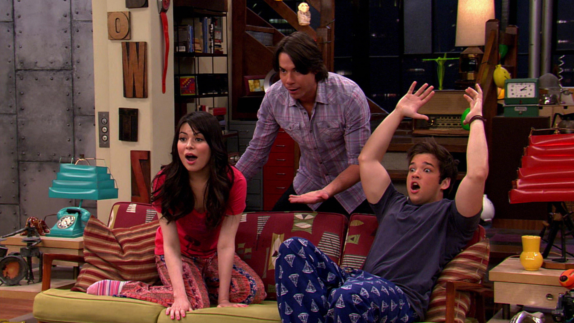 Watch iCarly Season 5 Episode 10: iShock America - Paramount+ Ireland