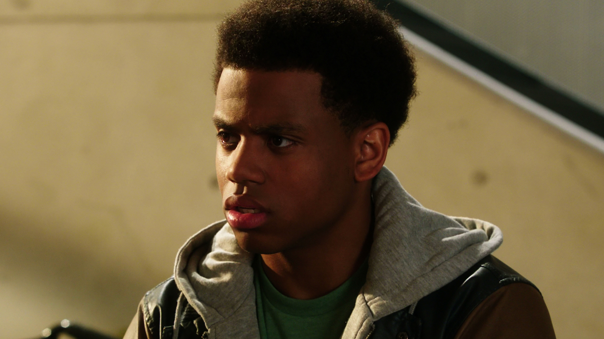 Mira 90210: La Nueva Generación, temporada 5, episodio 3: Todo es Juego ...