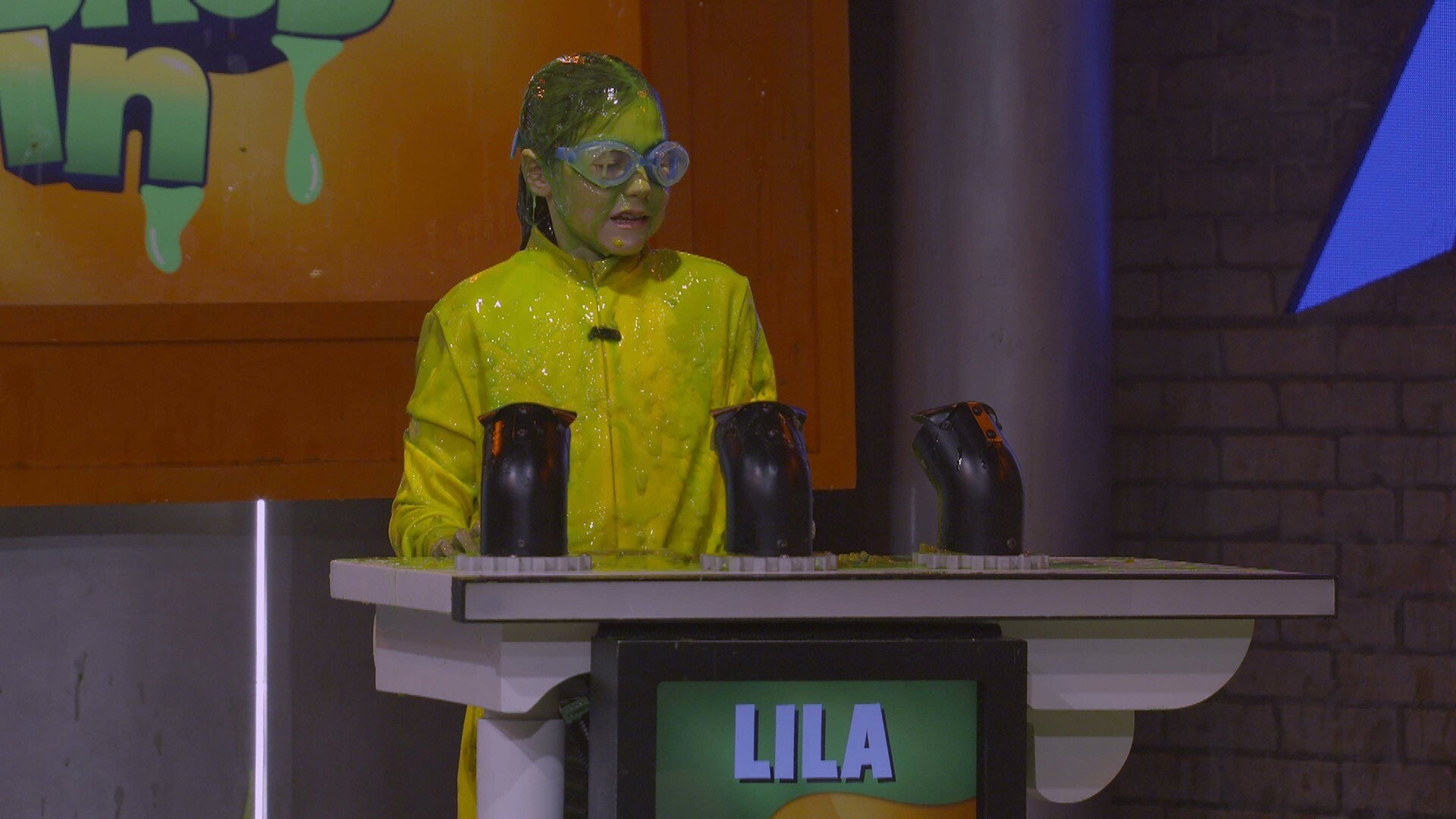 Watch Tooned In: Tooned In - Testing Your Wits! Kalynn v Lila v Max ...