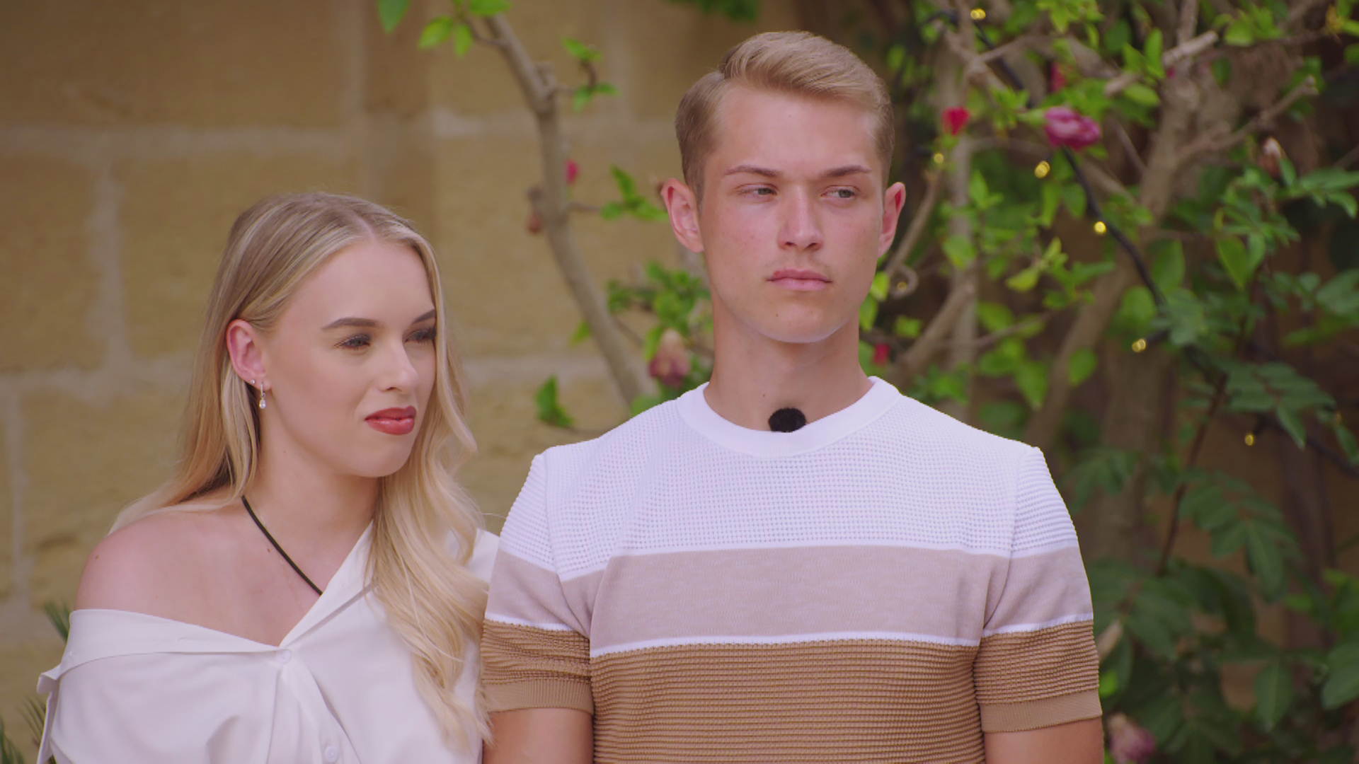 Watch Love at First Lie Season 1 Episode 6: Much Needed Lifeline ...