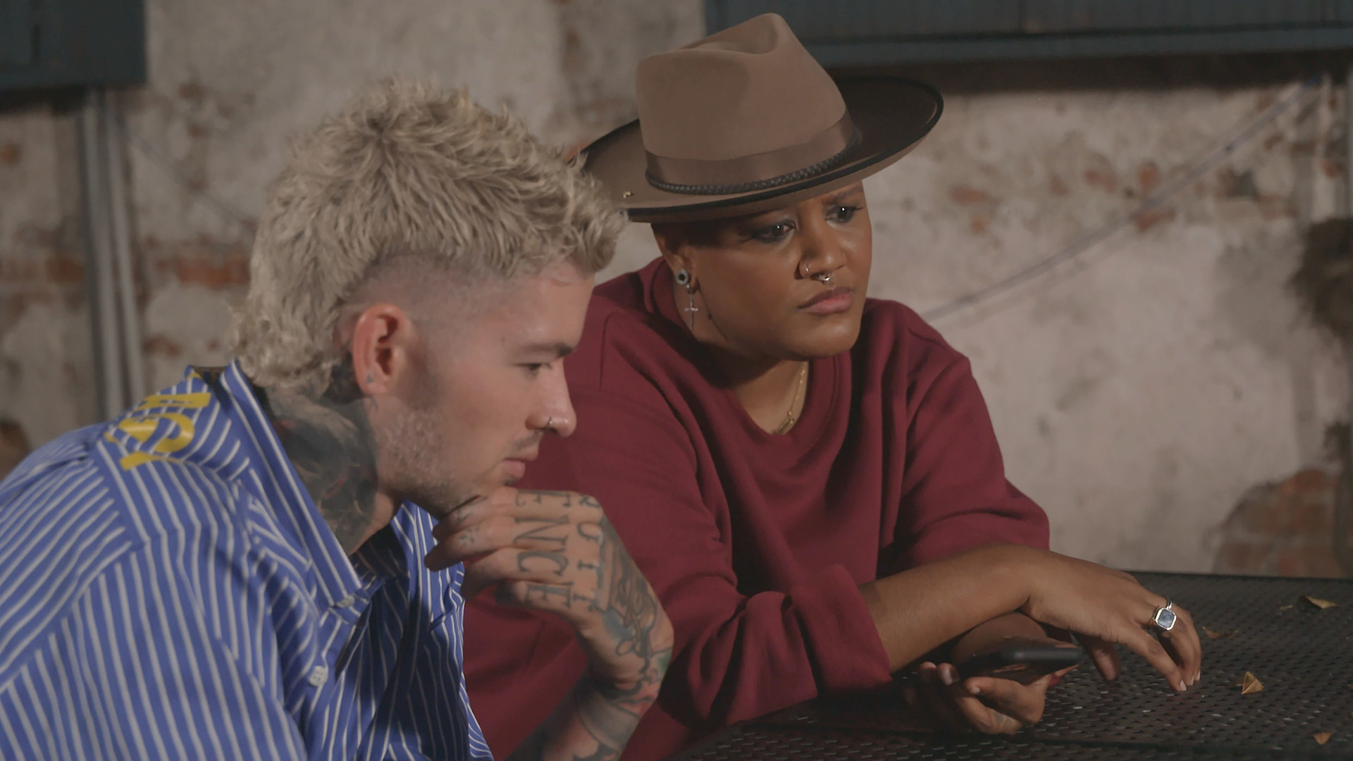 Watch Help! I'm in a Secret Relationship! Season 2 Episode 1: Macky ...