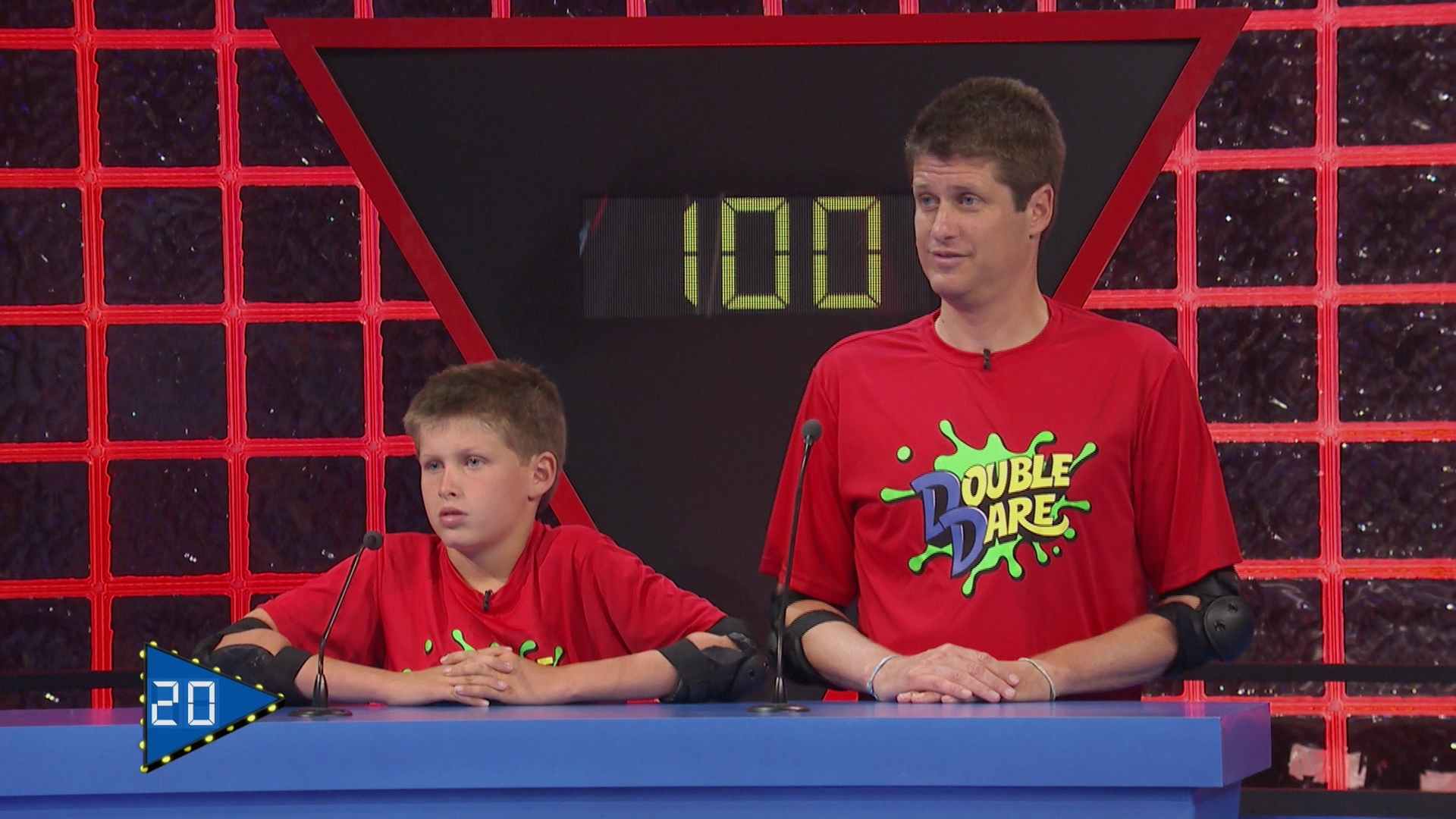 Guarda Double Dare stagione 1 episodio 8: Team Toaster vs. Gummy Ninjas - Paramount+ Italia