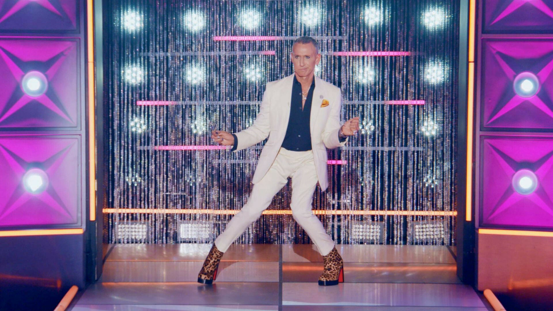 Ve RuPaul's Drag Race All Stars: RuPaul's Drag Race All Stars - JOAN ...