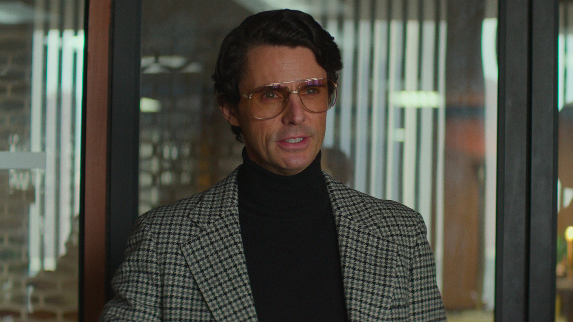 Assista a A Oferta: A Oferta - Cérebros e Colhões - Série completa no ...