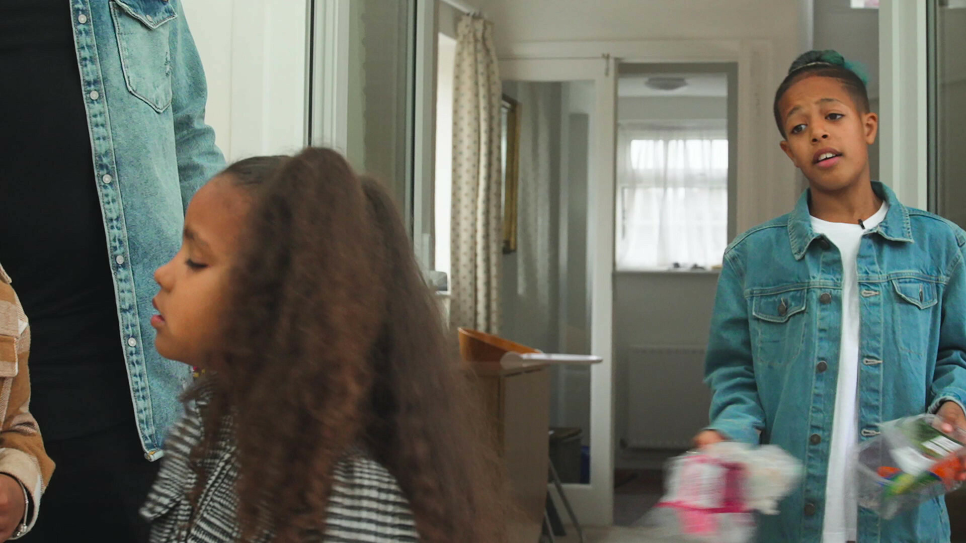 Watch Go Green with the Grimwades Season 2 Episode 6: Reduce Food Miles ...