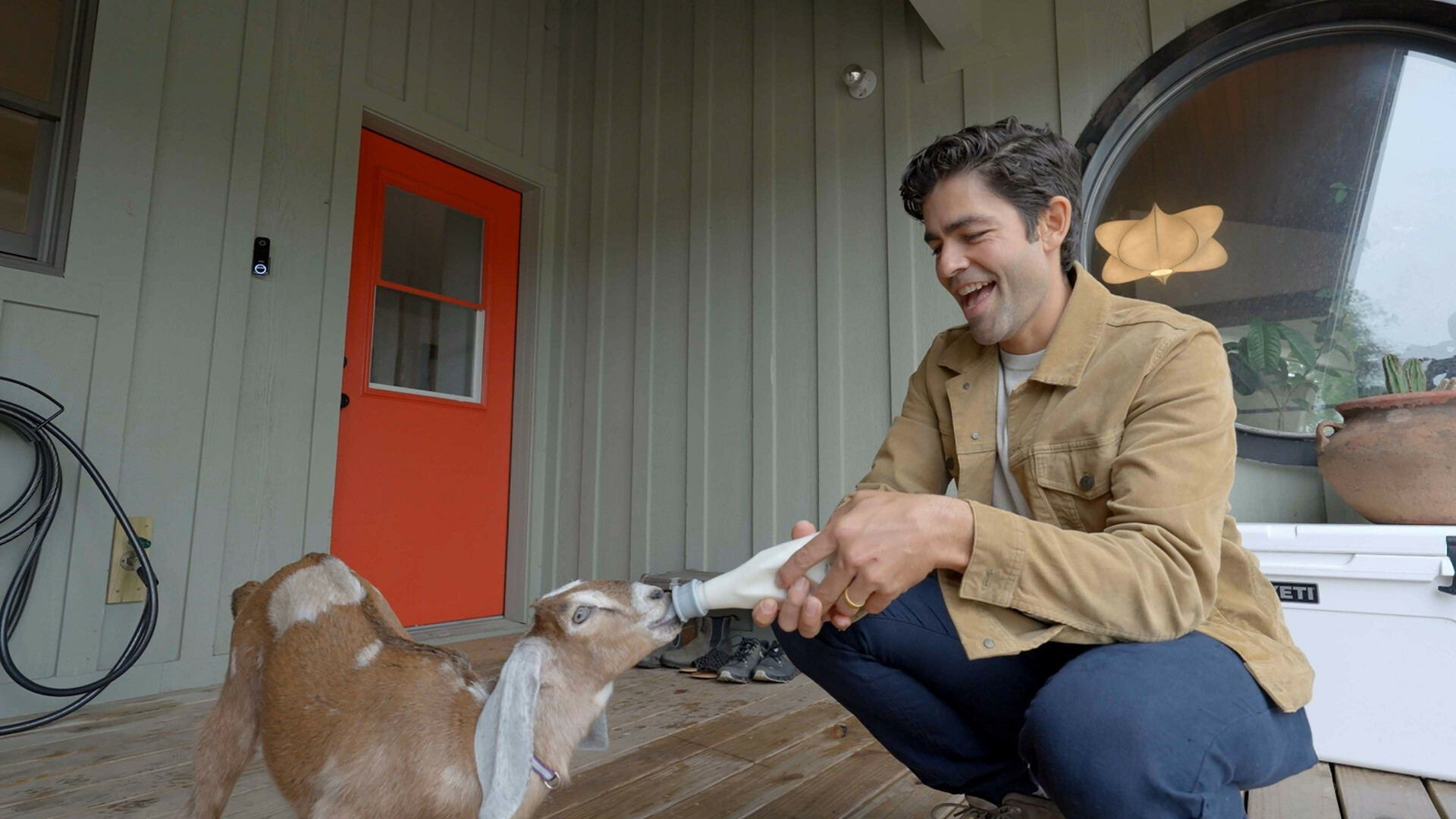 Watch MTV Cribs Season 19 Episode 19: Adrian Grenier / Nastia Liukin ...