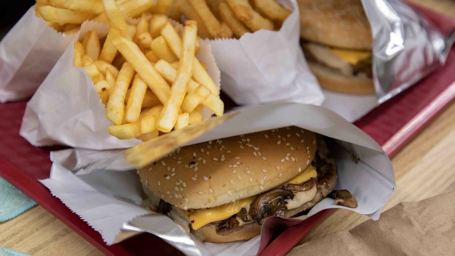 The Lebanese Burger Mafia - Watch Full Movie on Paramount+ Canada