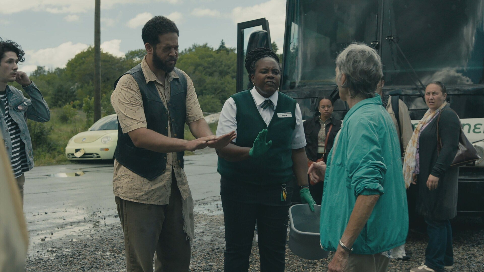 From: From - Fremde in einem fremden Land schauen - Ganze Serie auf ...