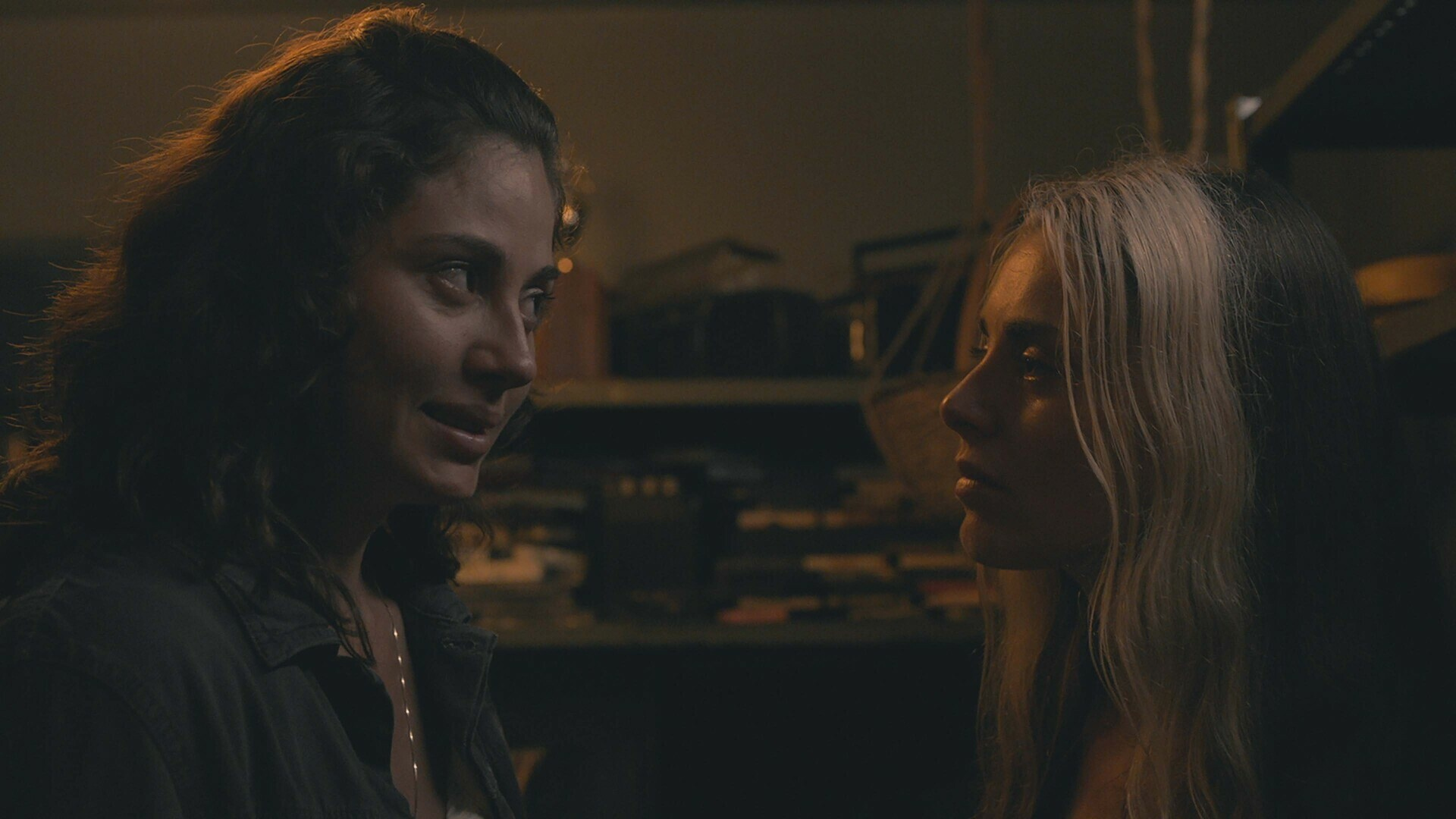 From: From - Die Freundlichkeit von Fremden schauen - Ganze Serie auf ...