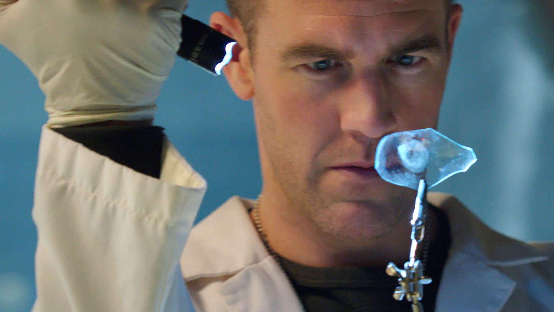 Mira CSI: Cyber, temporada 1, episodio 13: Secretos de familia en ...