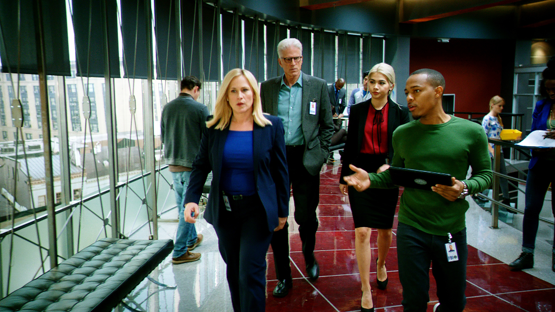 Assista a CSI: Cyber: CSI: Cyber - Tons de Cinza - Série completa no ...