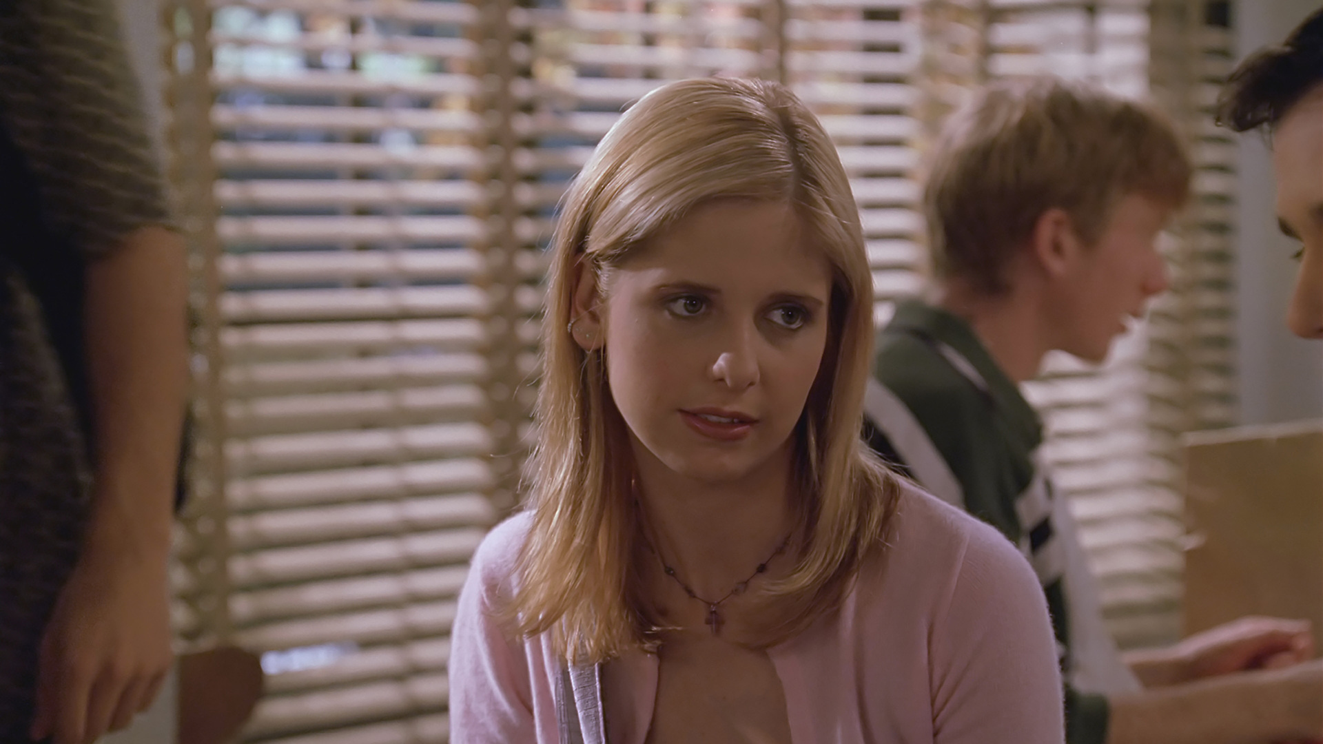 Watch Buffy The Vampire Slayer: Buffy The Vampire Slayer - Gingerbread ...