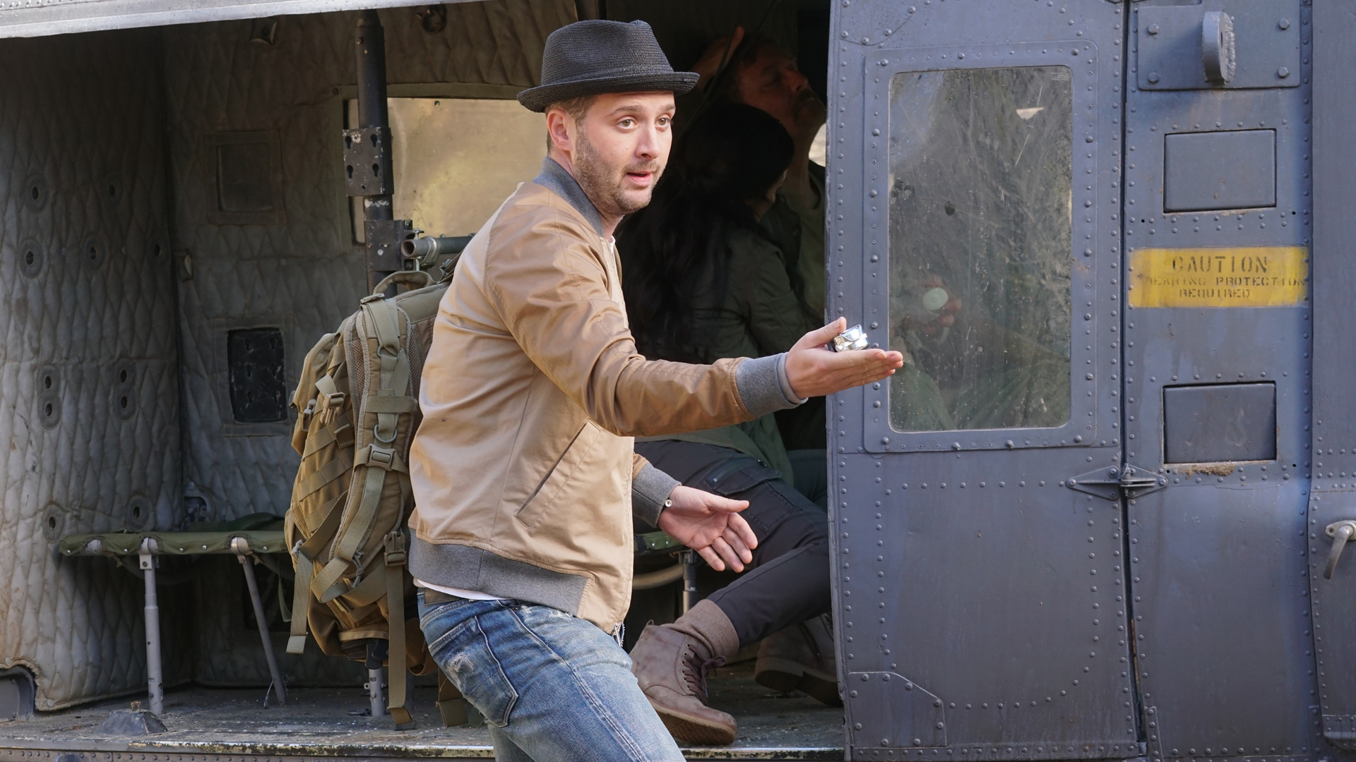 Mira Scorpion, temporada 3, episodio 19: El mono hace lo que ve en ...