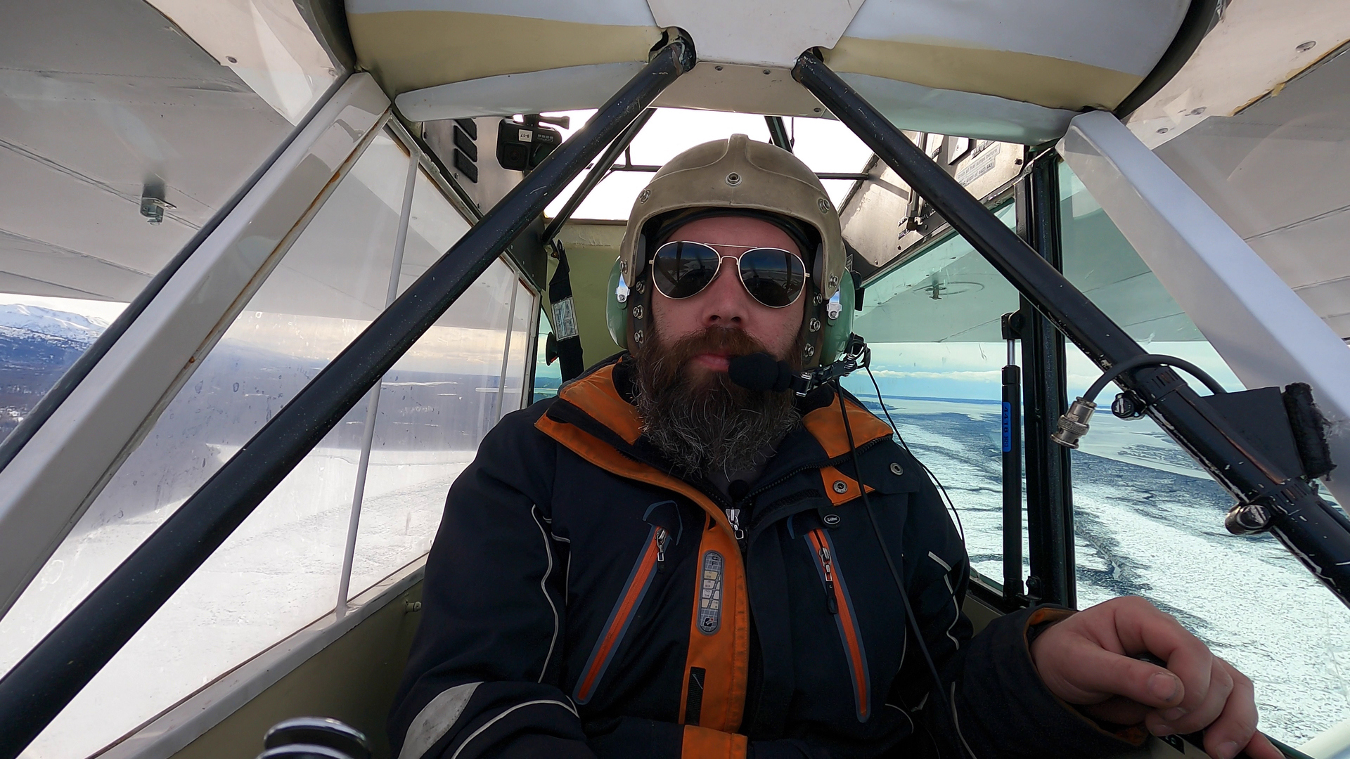 Watch Ice Airport Alaska Season 4 Episode 2: Arctic Survival - Paramount+