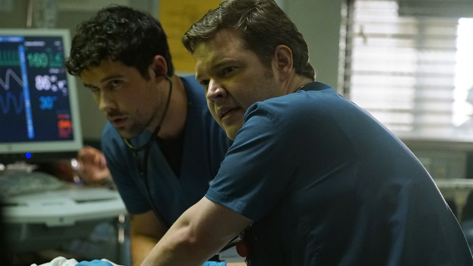 Watch Code Black: Code Black - Pre-Existing Conditions - Full Show on ...