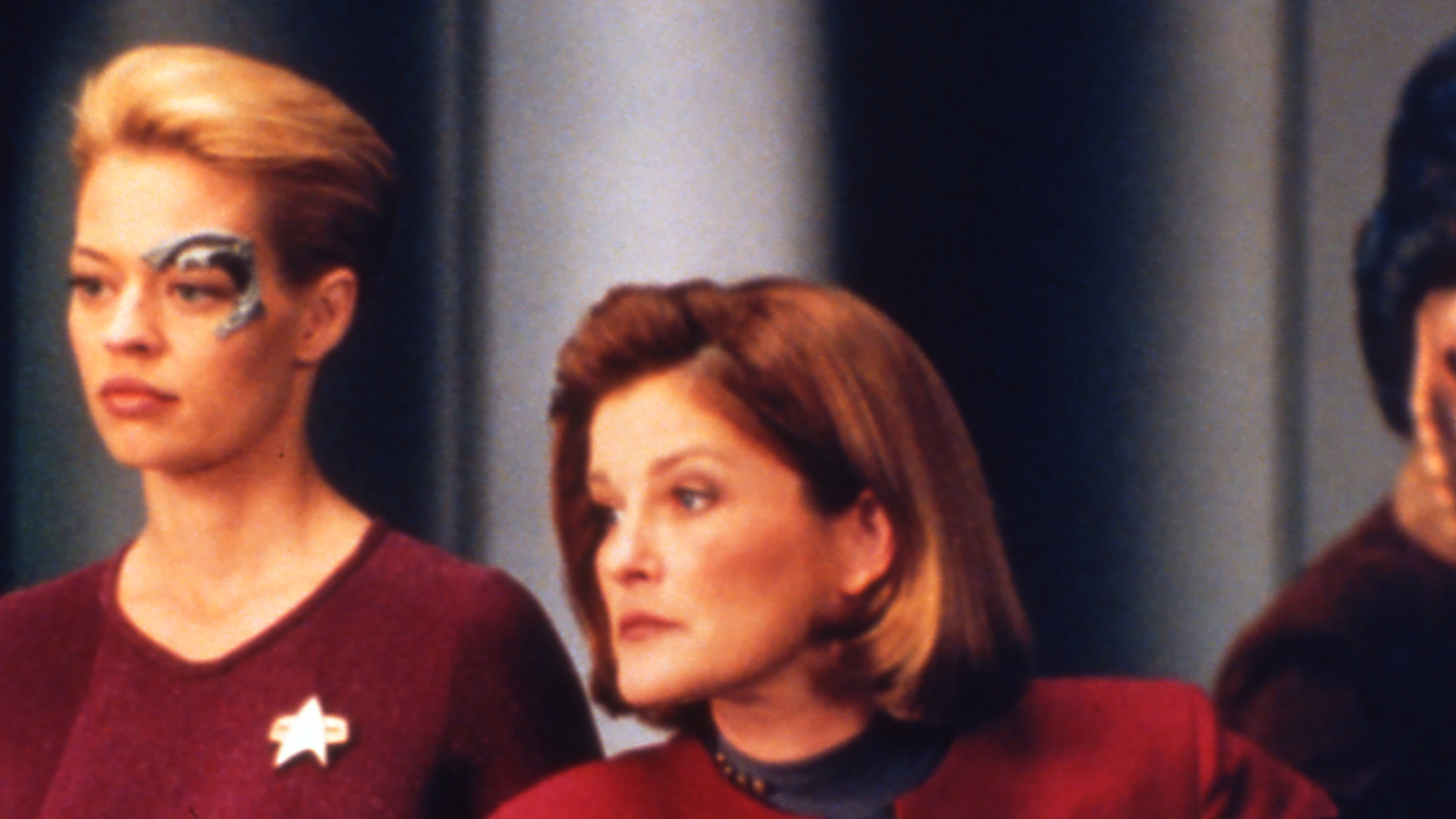 Mira Star Trek: Voyager, temporada 6, episodio 7: El diente del dragón ...