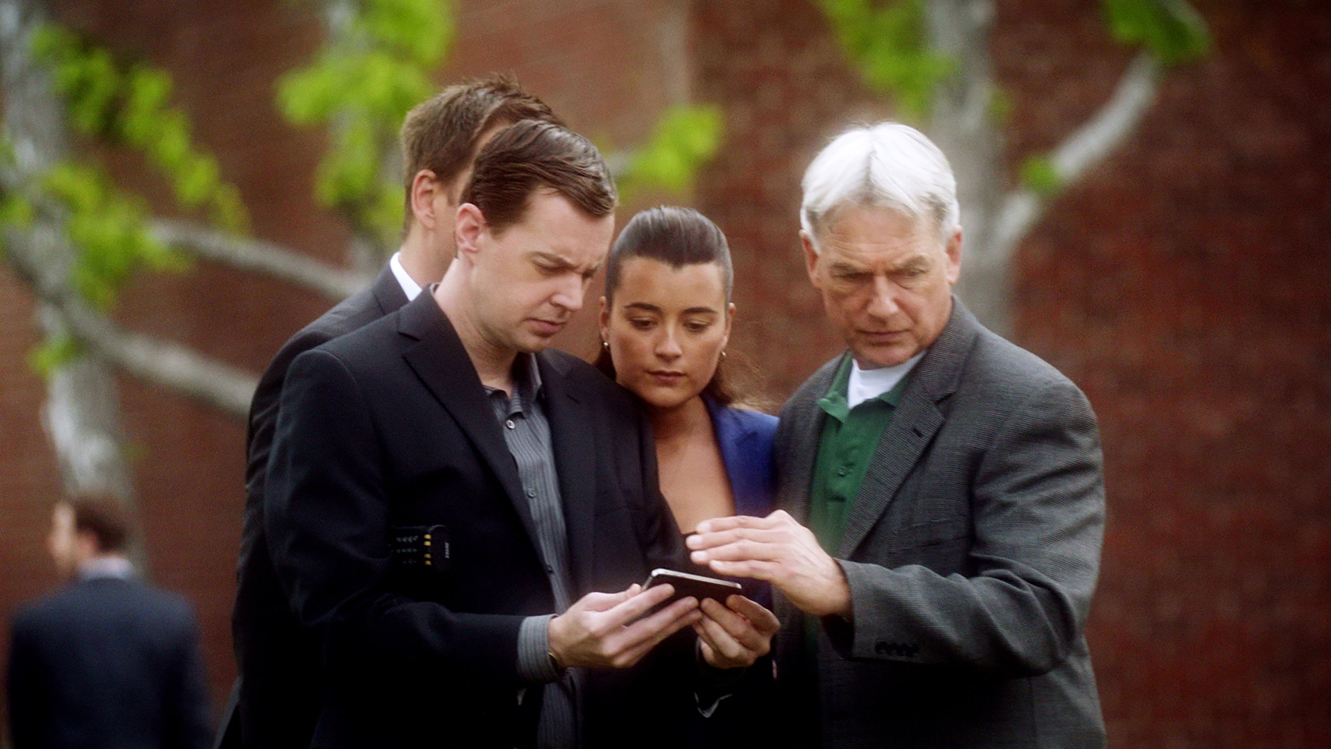 Mira NCIS, temporada 9, episodio 23: Señales De Humo en Paramount+ ...