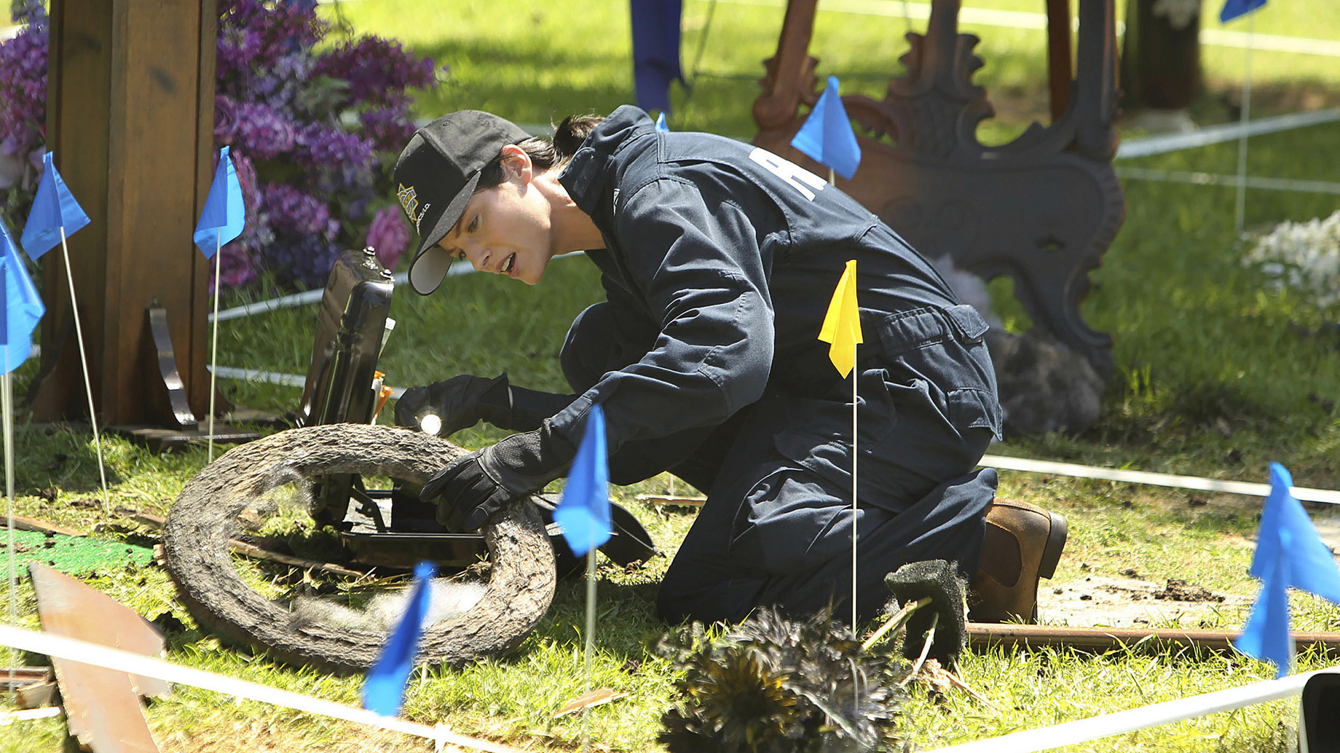 Watch CSI: Crime Scene Investigation Season 11 Episode 1: Shock Waves ...