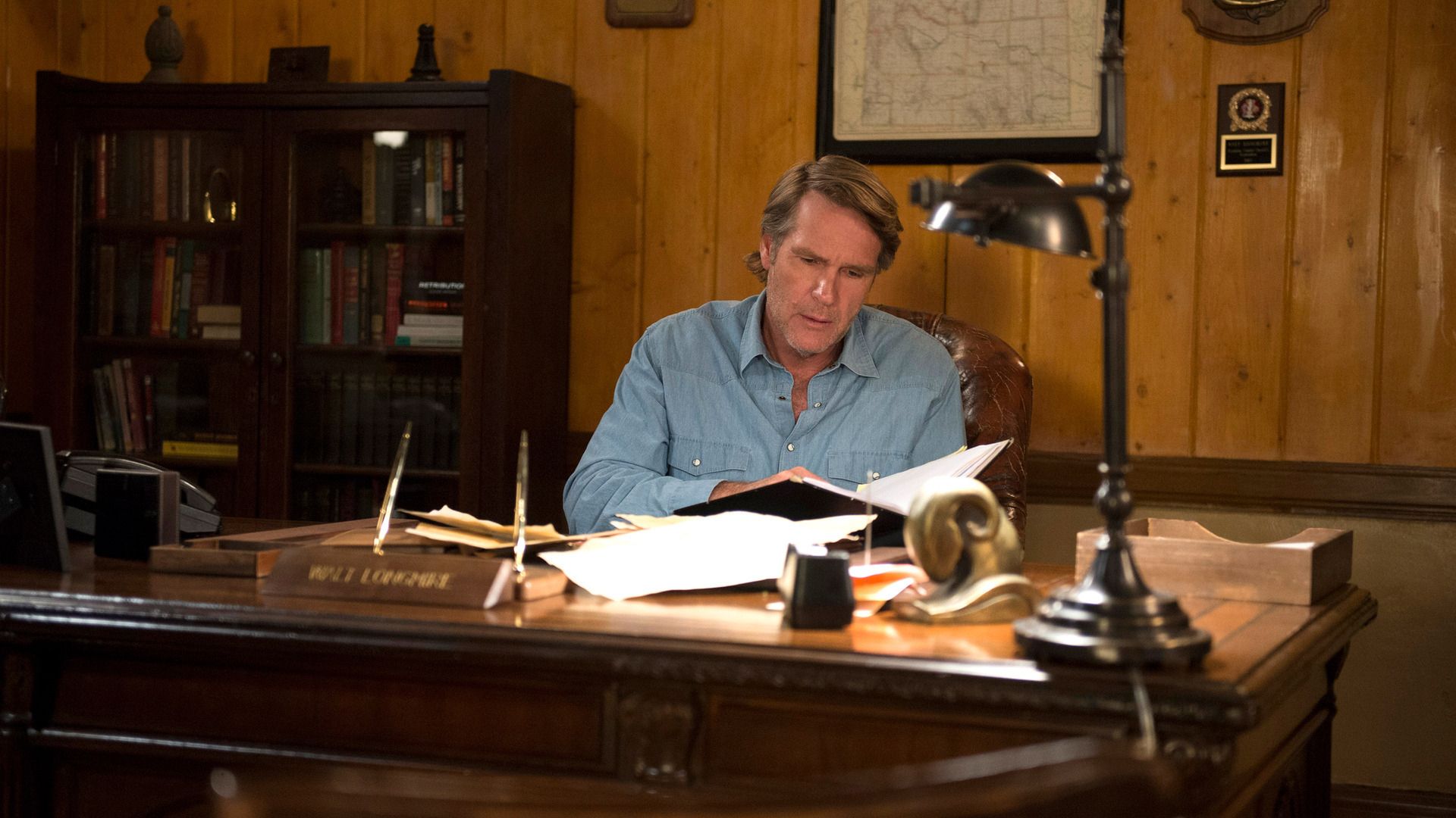 Watch Longmire Season 2 Episode 6: Tell It Slant - Paramount+