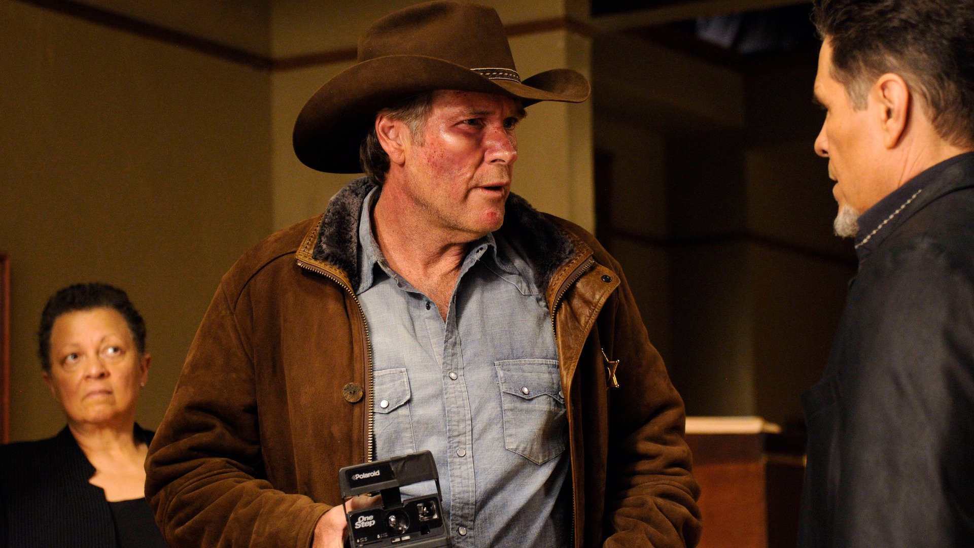 Watch Longmire Season 1 Episode 5: Dog Soldier - Paramount+ Canada