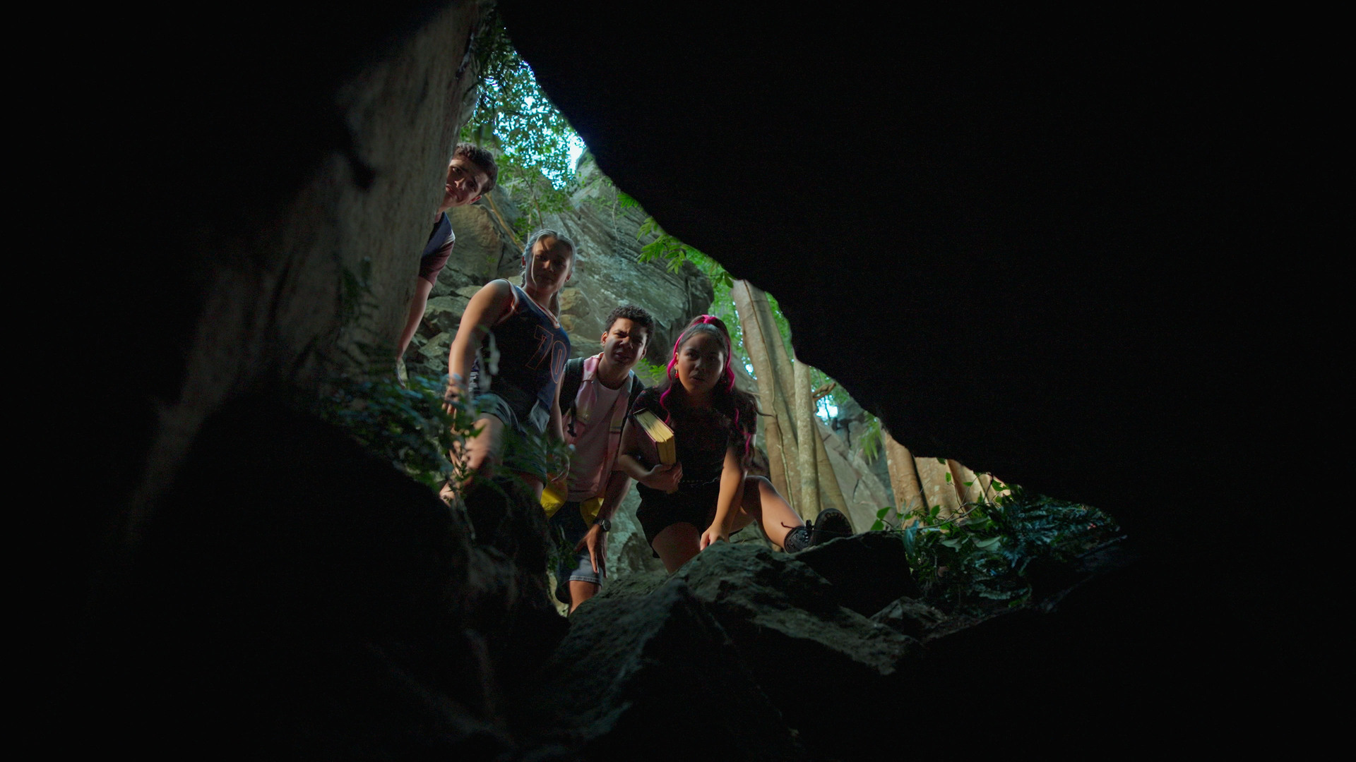Watch Rock Island Mysteries Season 3 Episode 4: Solstice Stone ...