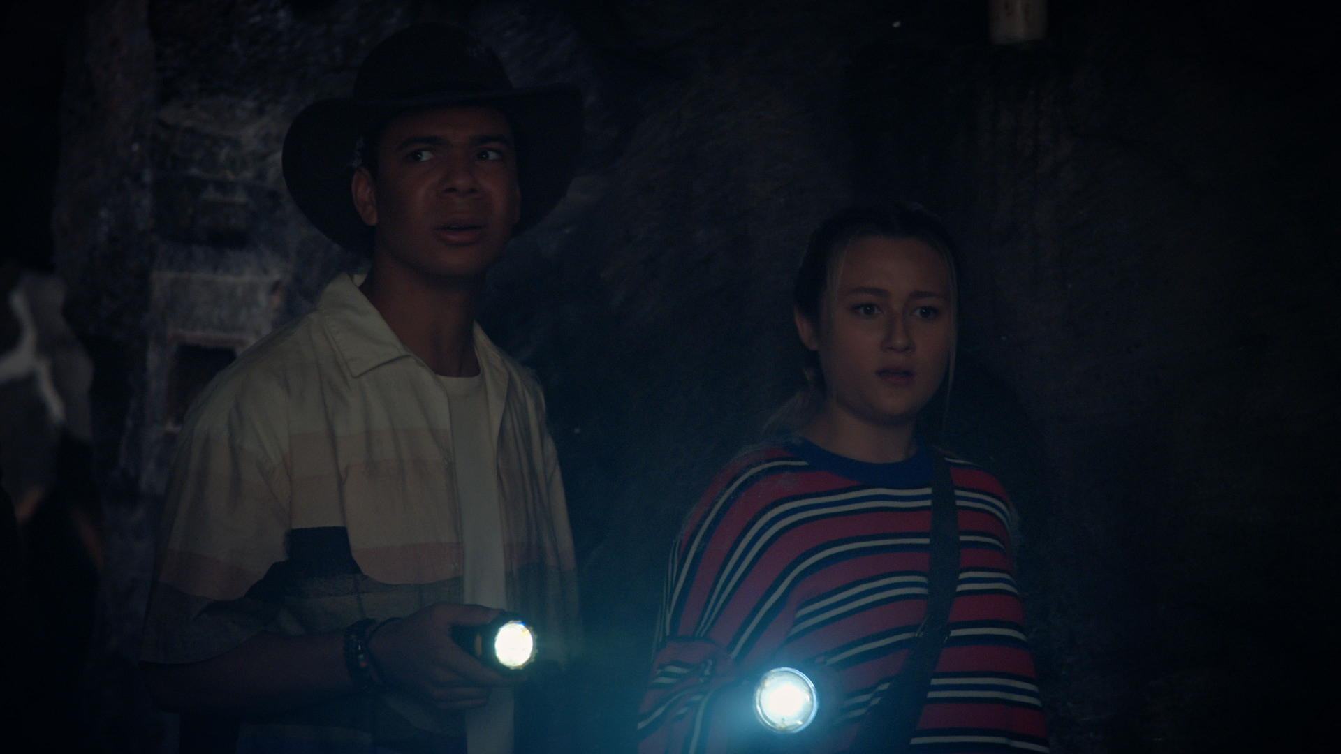 Watch Rock Island Mysteries Season 3 Episode 3: The Hidden Crypt ...