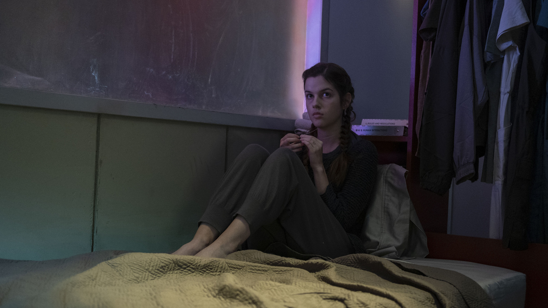 Watch Beacon 23: Beacon 23 - Iris - Full Show on Paramount+ United Kingdom