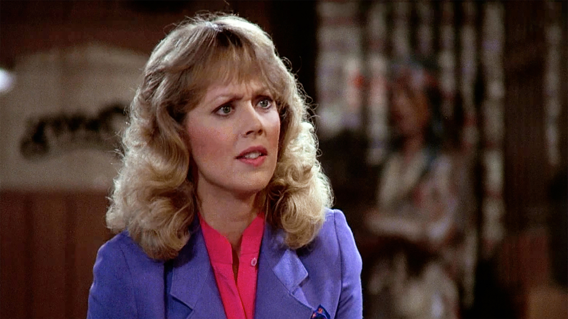 Watch Cheers Season 1 Episode 1: Give Me A Ring Sometime - Paramount+ ...