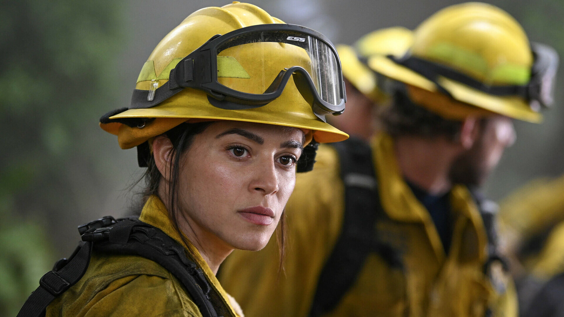 Watch Fire Country Season 3 Episode 6: Not Without My Birds ...